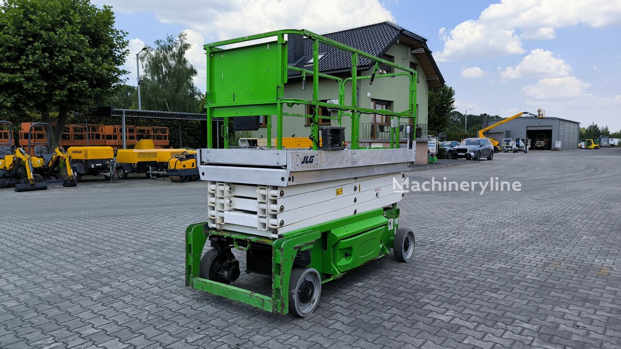 JLG 3246 ES makazasta platforma