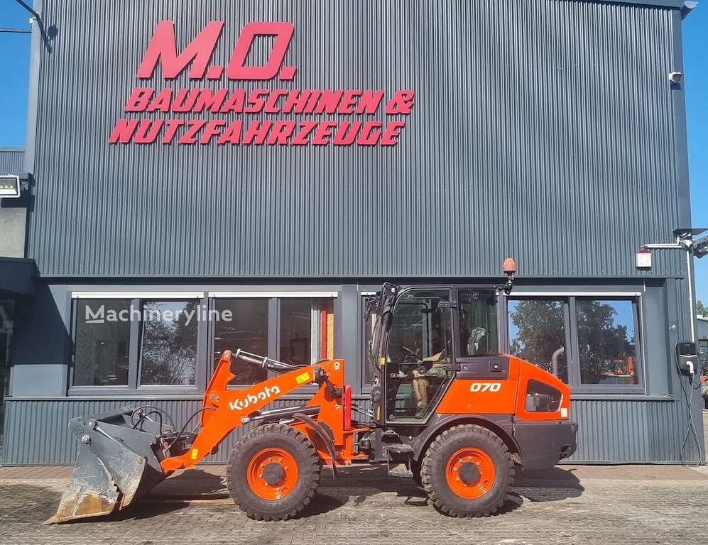 Kubota R 070 / SW multifunkcionalni utovarivač