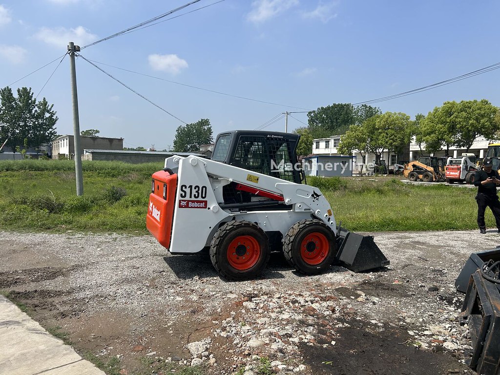 Bobcat S130 mini utovarivač