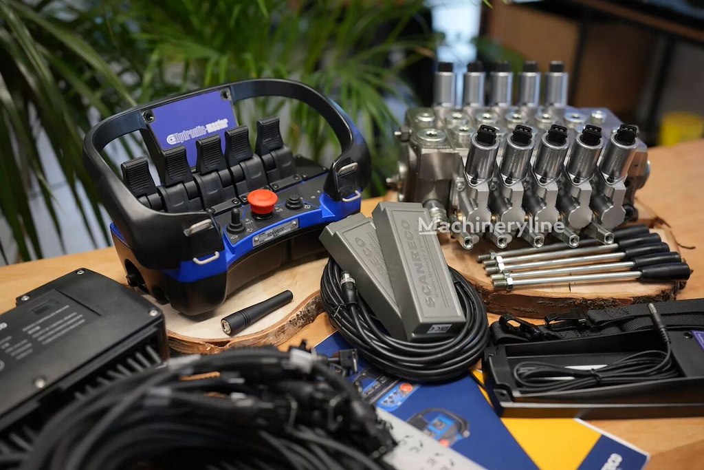 Scanreco RC400 Mini G2B + Walvoil DPX100 radio daljinsko upravljanje za građevinske mašine
