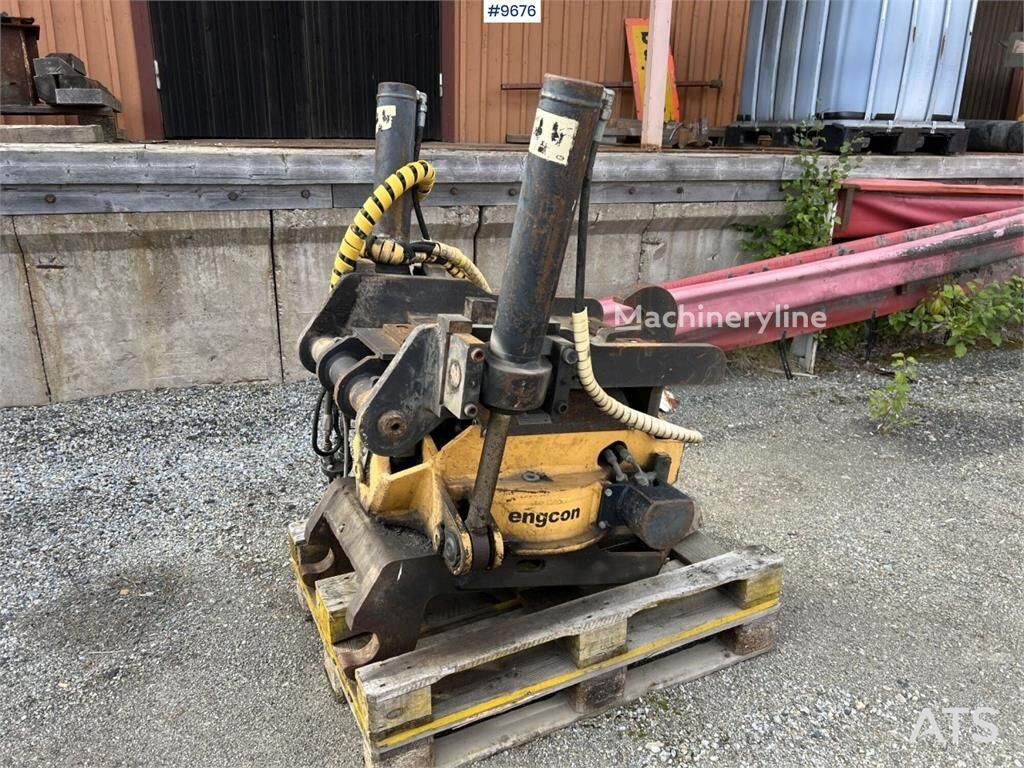 Engcon EC30 Rotortilt with B27 bracket tiltrotator