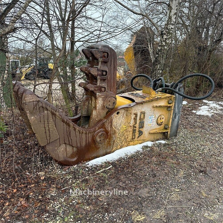 Prodaje se OSA FPV20 hidraulične makaze na aukciji