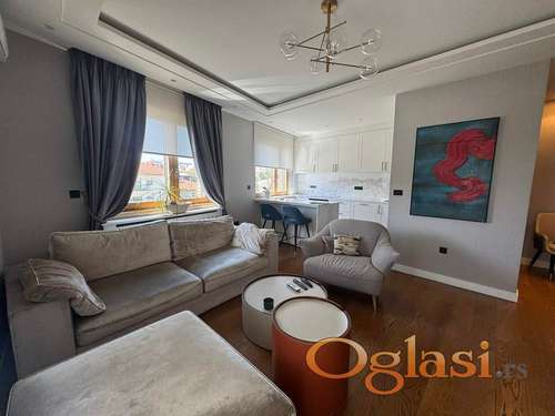 Namešten dvosoban stan od 67 m² u Kapijama Vračara