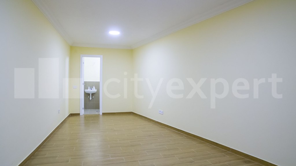 Poslovni prostor za izdavanje BEZ PROVIZIJE: Ostalo, 30m², Limska, Voždovac - 250€