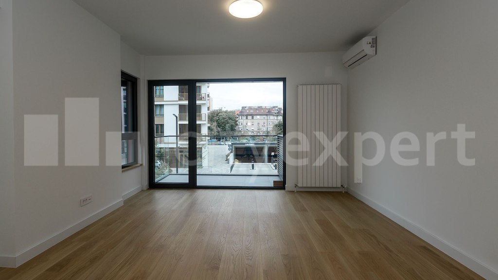Stan za prodaju - Trosoban, 78m², Luke Ćelovića Trebinjca, Savski venac - 425000€