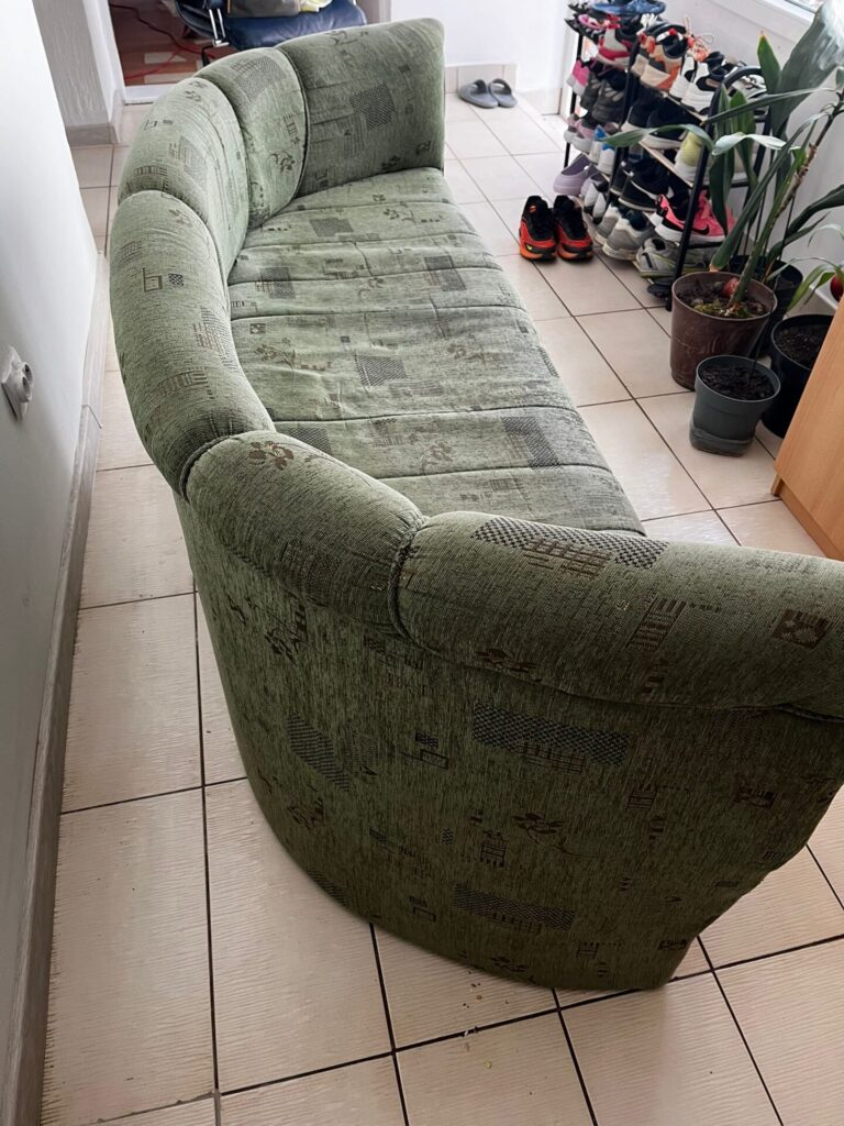 2 Sofe i Trosed (na razvlačenje)-HITNA PRODAJA