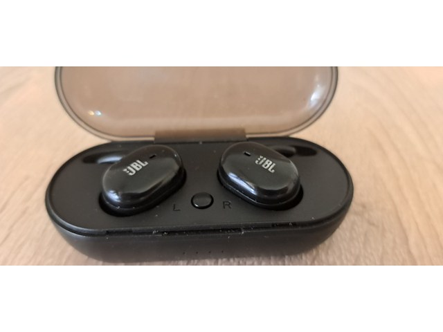 Bluetooth bežične slušalice sa kutijom za punjenje