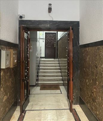 Salonski stan u srcu Starog Grada - Čubrina ulica.