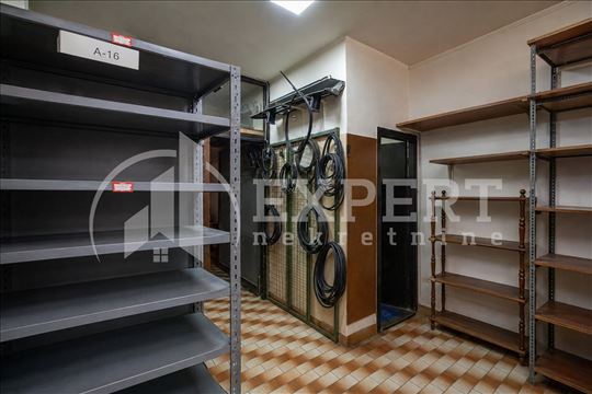 Poslovno-stambeni objekat 150m2, Obilićev Venac