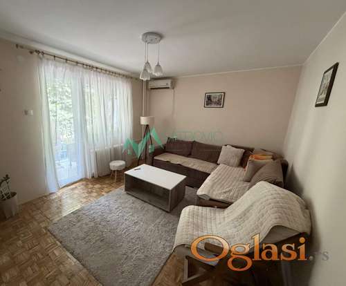 Dvosoban stan u blizini Železničke stanice- (Šifra: 1004454)