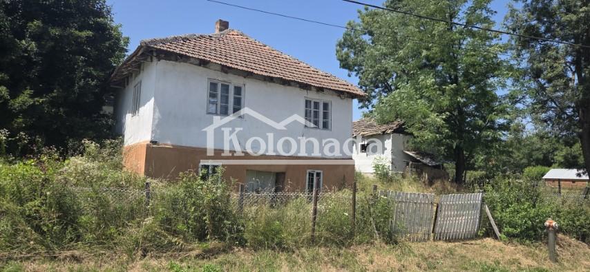 Stara kuća u centru Rogače, Kosmaj, Sopot ID#4626
35.000 €