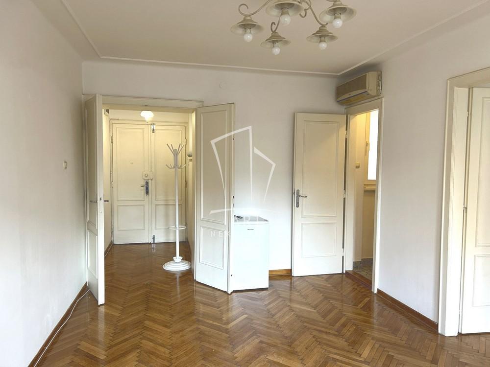 PP mereno 44m2, kod Skupštine ID#13922
750 €