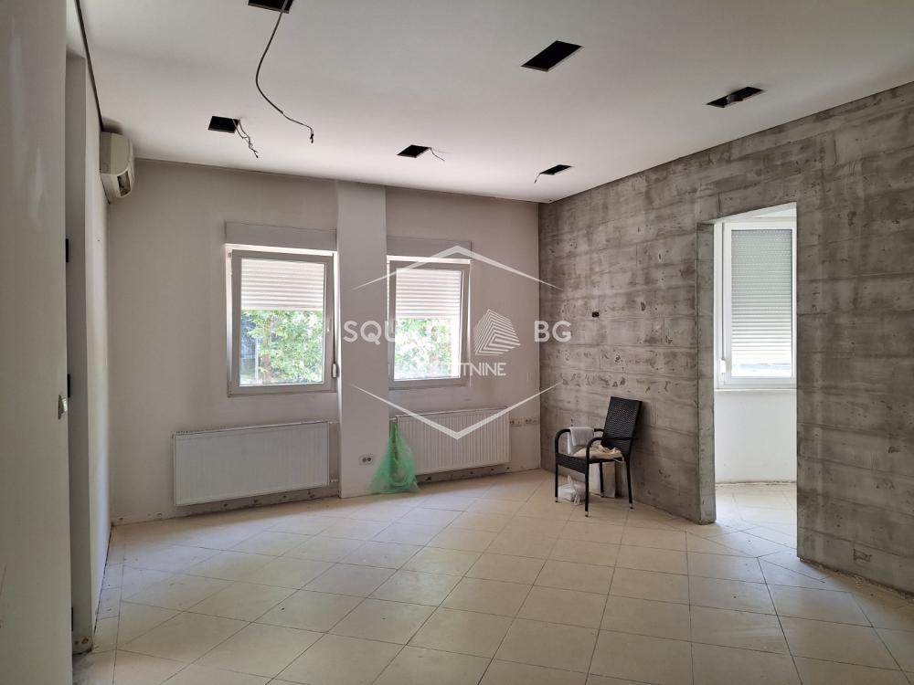 Blok 22 PP, lokal izdavanje,prazan ID#5841
1.100 €