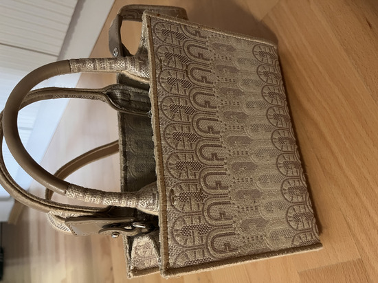 Furla
