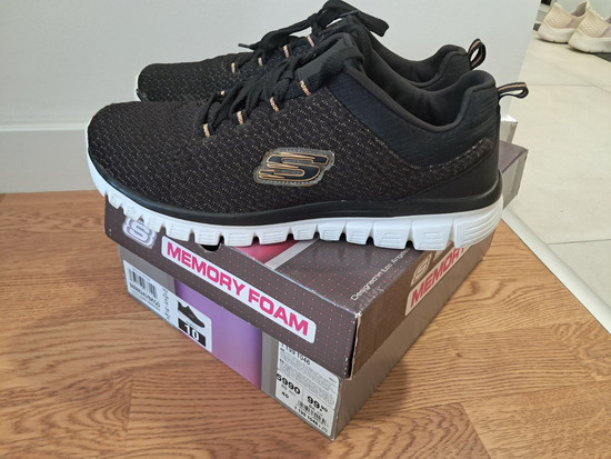 Skechers patike
