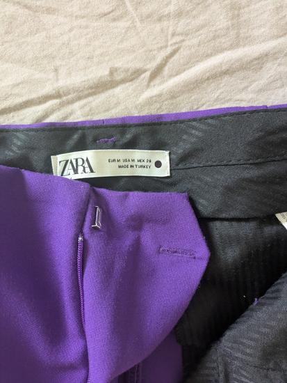 Zara pantalone Đ