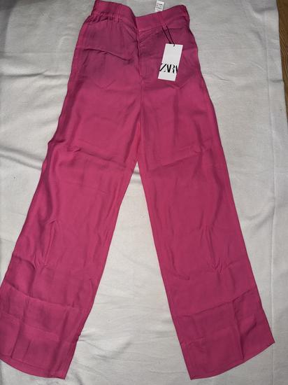 Zara pantalone novo sa etiketom
