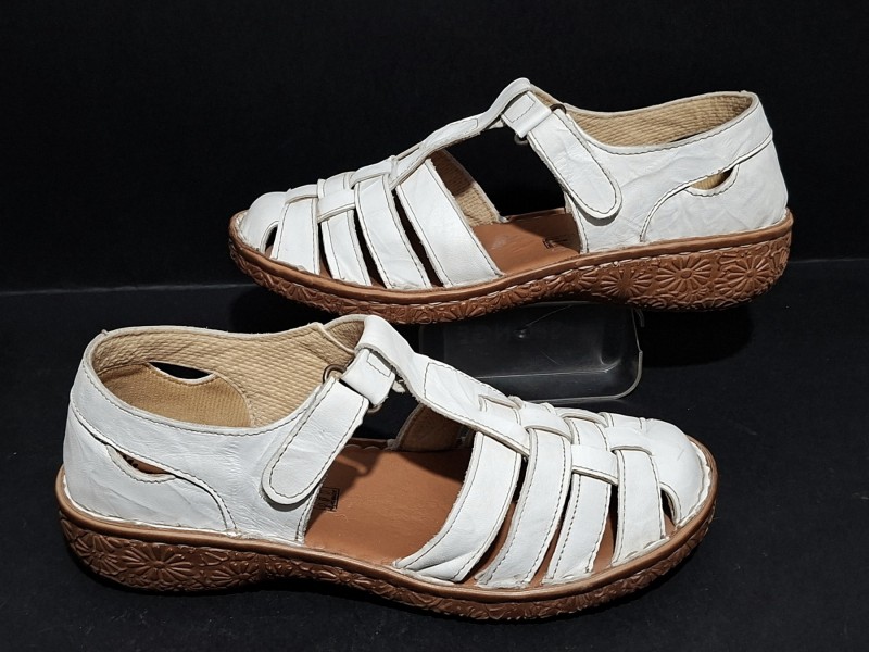 Prelepe, kao NOVE ,,Elena Eden,,KOZNE sandale br.40