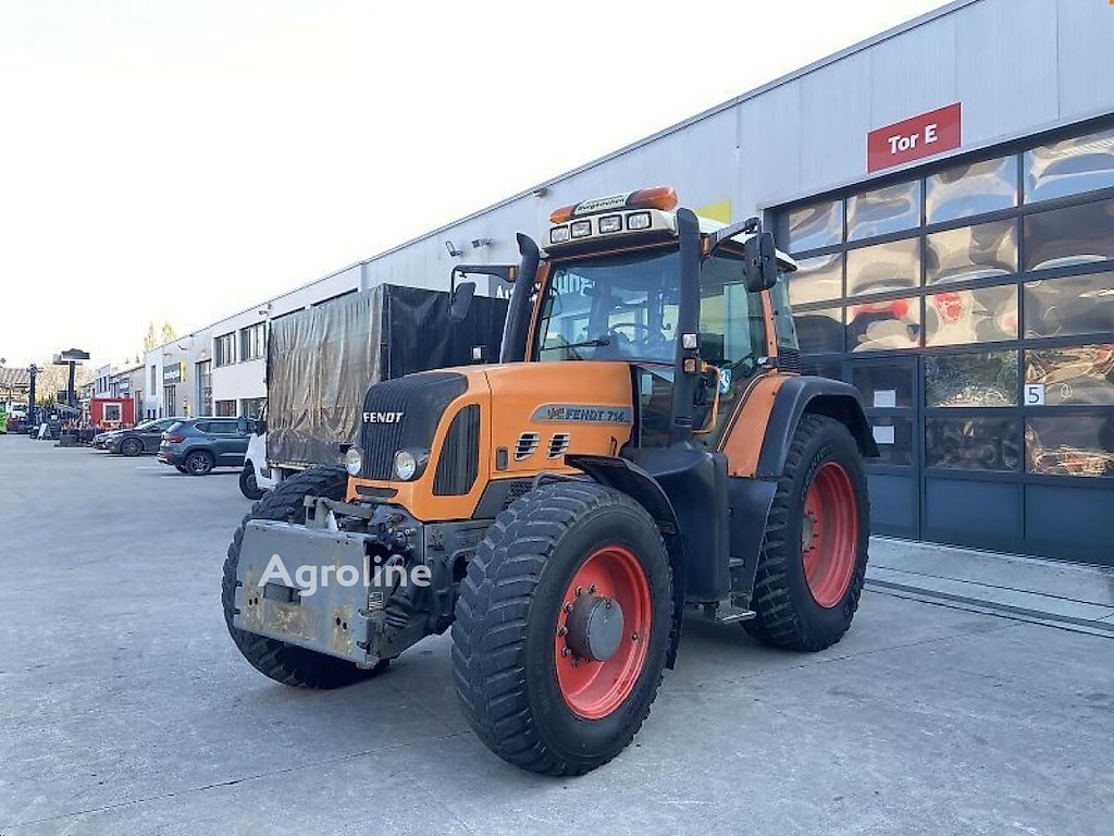 Fendt 714 vario traktor točkaš