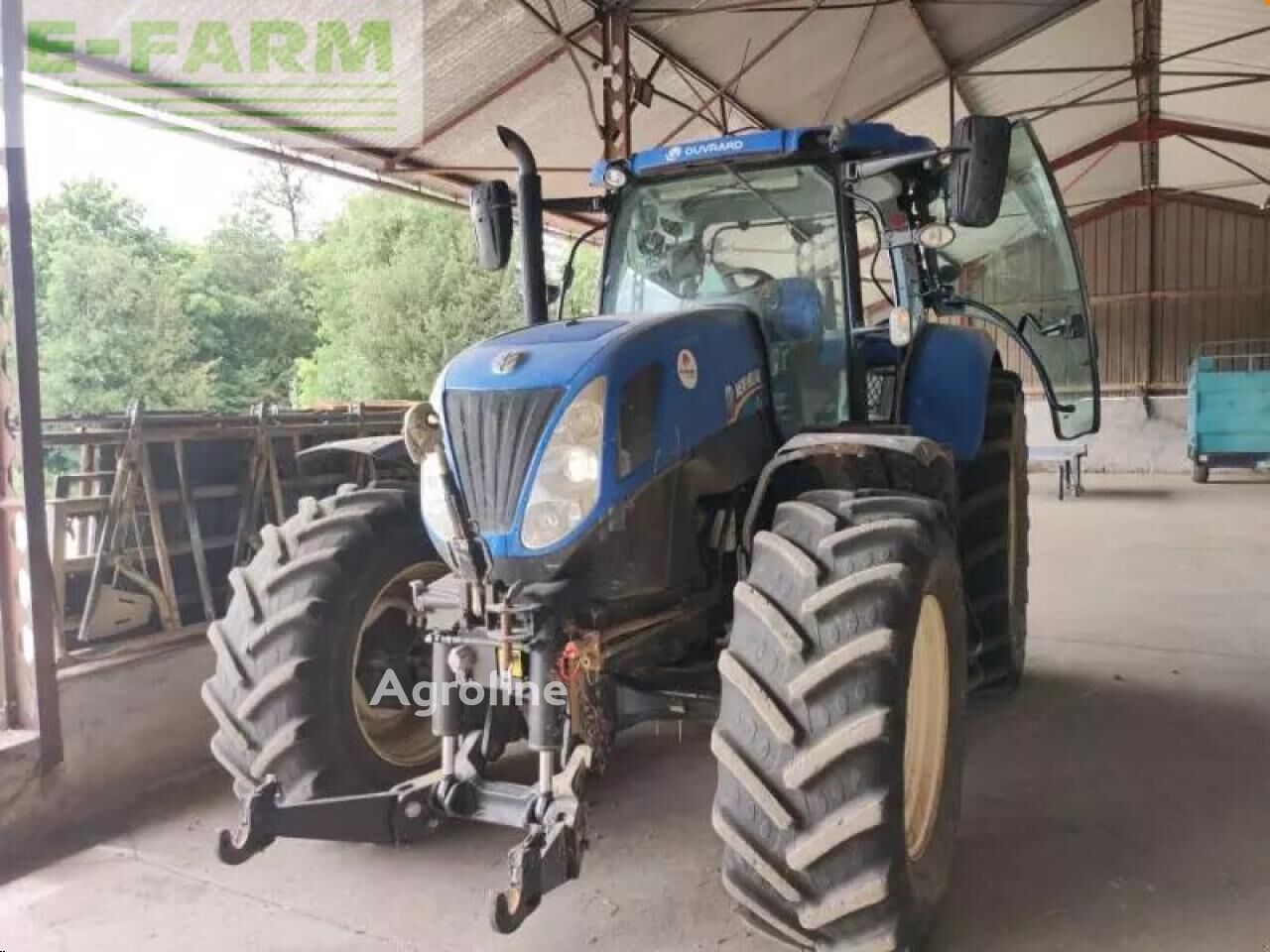 New Holland t7-220pc-sw traktor točkaš