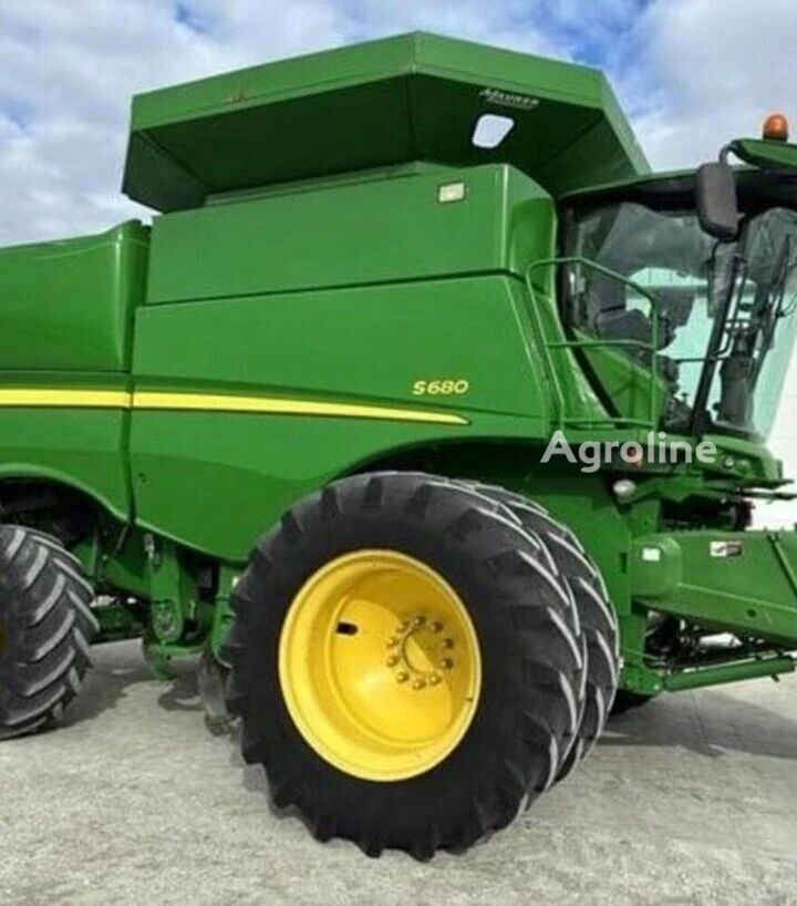 John Deere S680 kombajn za žito