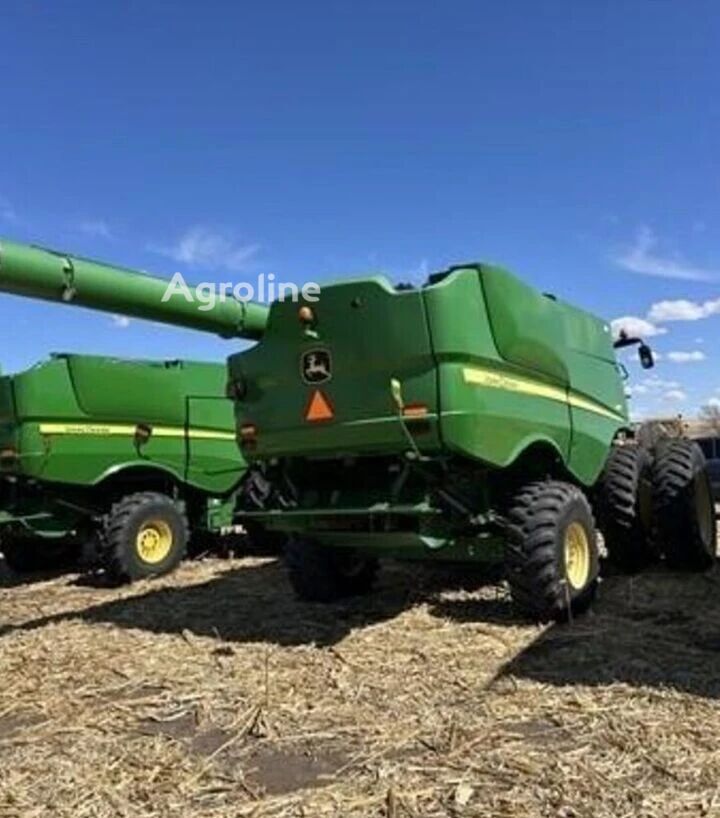 John Deere S680 kombajn za žito
