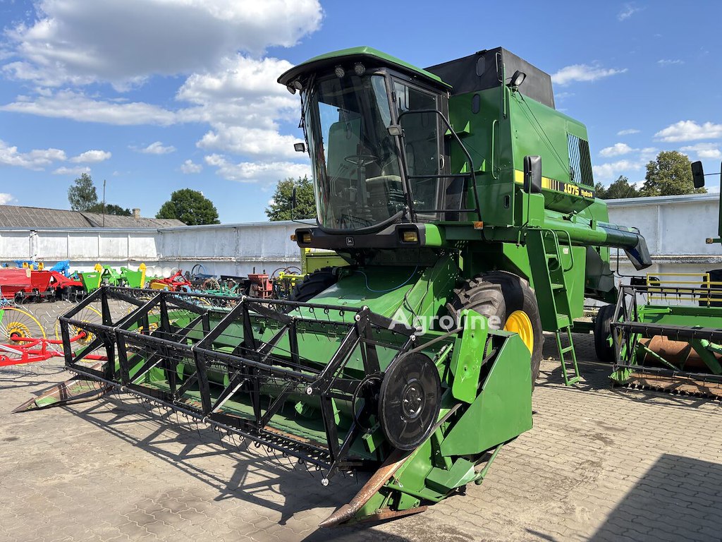 John Deere 1075 Hydro 4 kombajn za žito