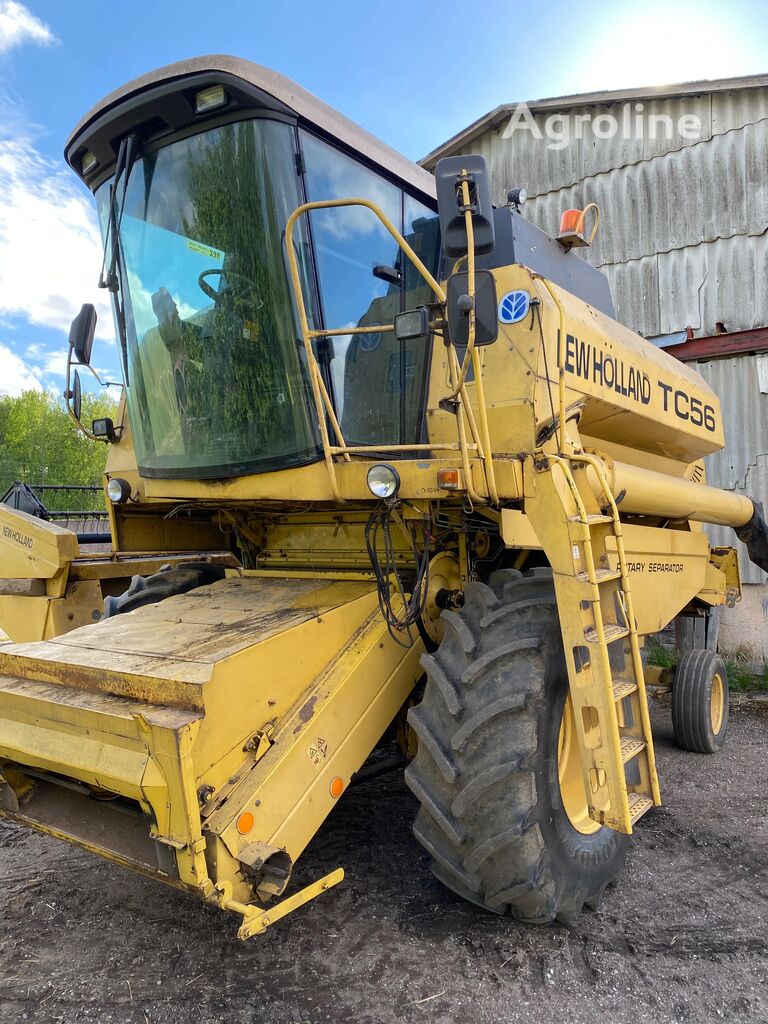 New Holland TC56 kombajn za žito