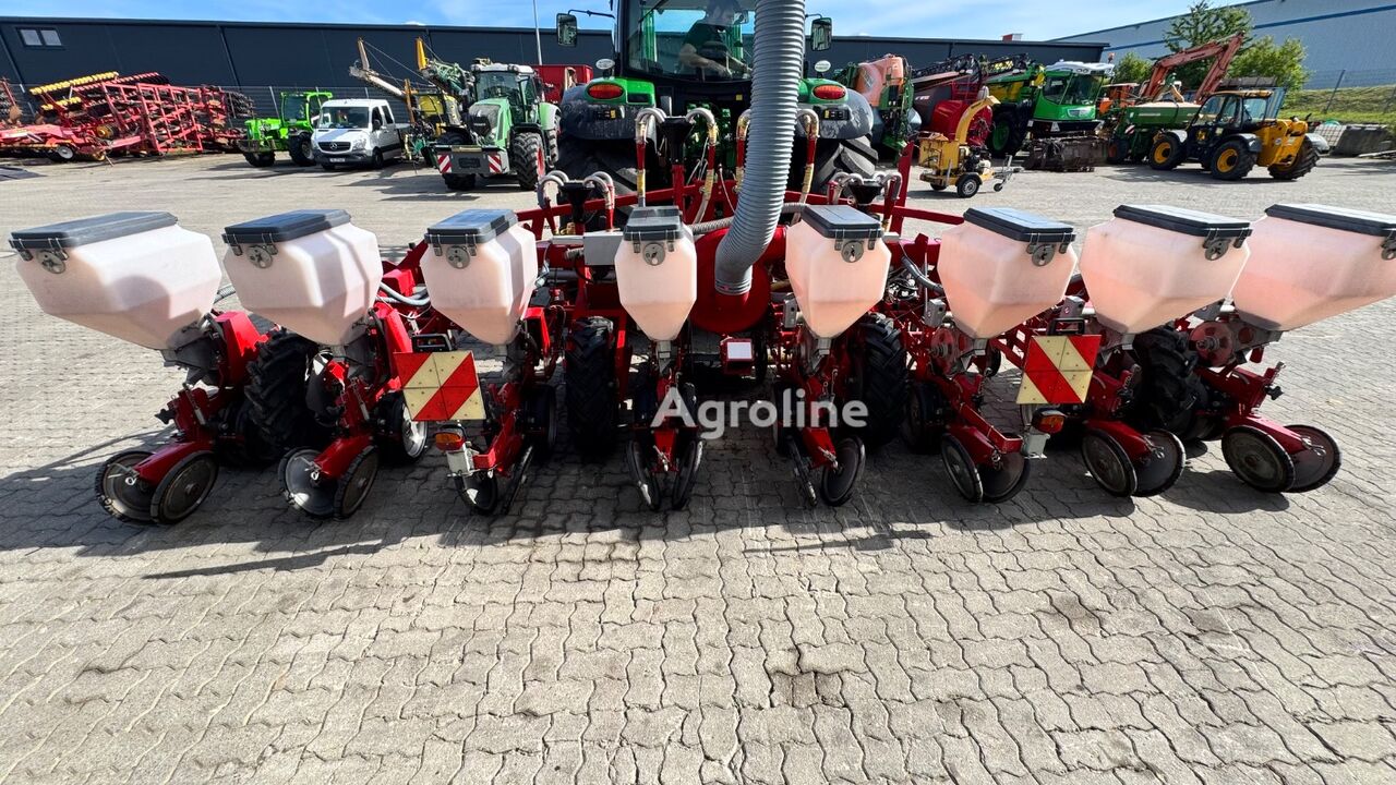 Becker Aeromat 8 DTE E-Motion ISOBUS pneumatska precizna sejalica