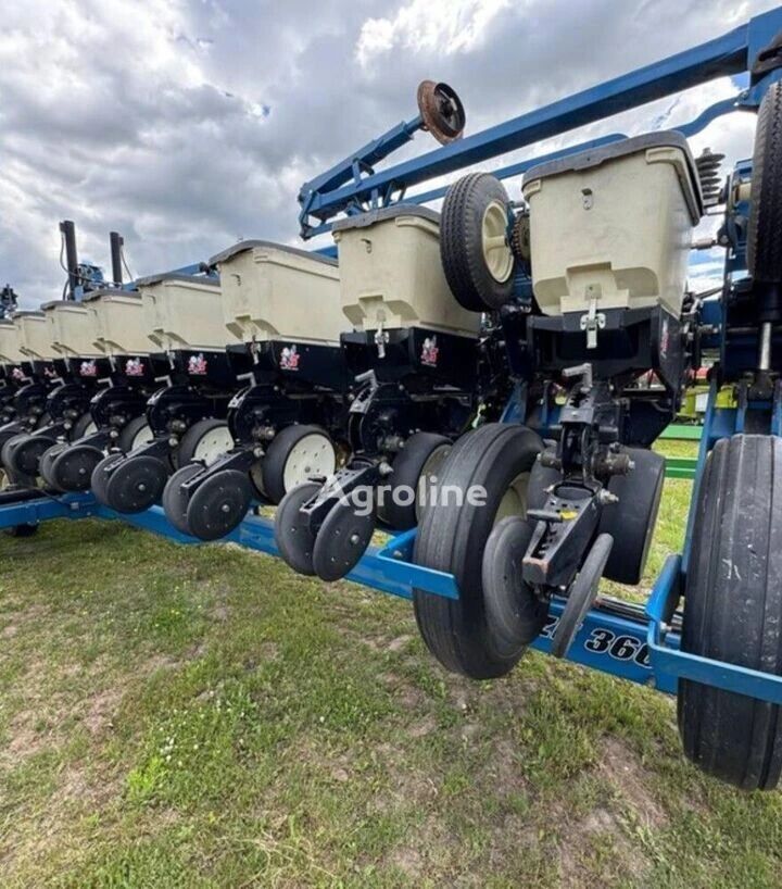 Kinze 3600 mehanička precizna sejalica