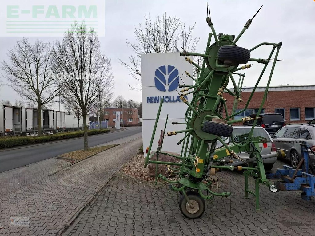 Krone kw 8.82 prevrtač sena