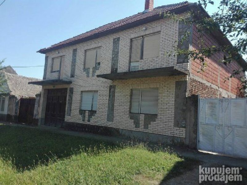 Kuća 300 m2 Dolovo Pančevo