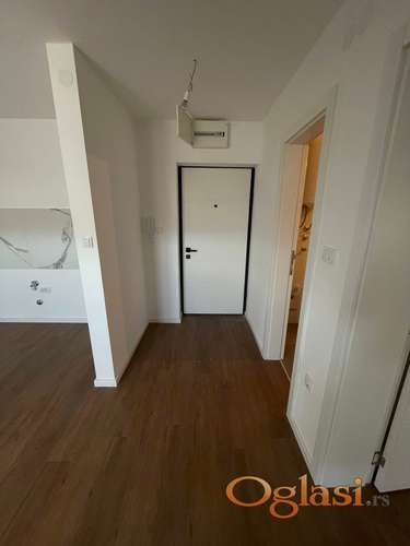 Prodaje se jednoiposoban stan (28m2) u Novom Sadu