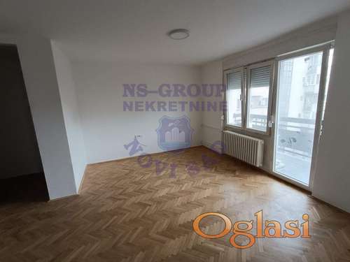Bulevar Oslobodjenja, 64m2 kod Spensa 065/448-4648