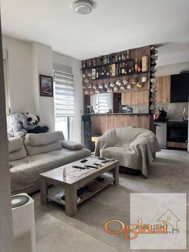 Trosoban stan u Starim Banovcima, 71 m2