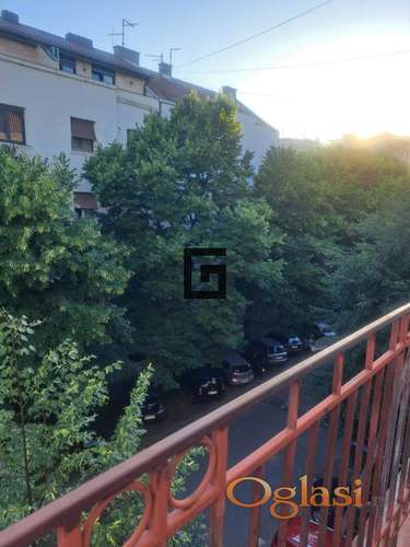 Prelep 1.5 stan na odličnoj lokaciji-Gundulićev venac ID#2319