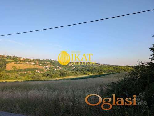 Ripanj, izuzetan plac 86 ari sa starom kućom od 70m2 ID#5208