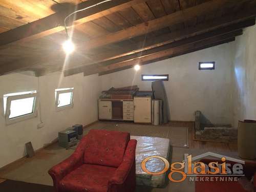 KUĆA - SREMSKA KAMENICA - LIVADE - 141m2 - 130000 evra