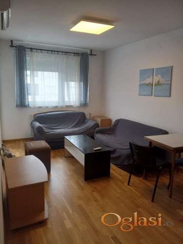 Dvosoban namešten stan u Vršačkoj ulici