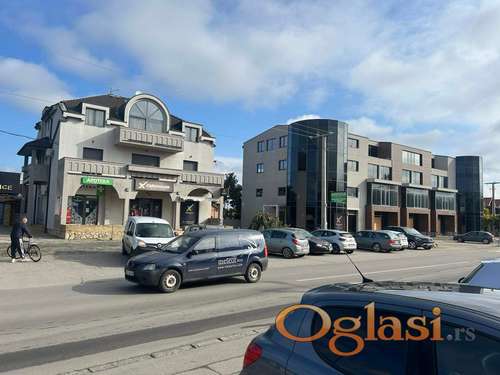 Izdajem sobe u Borči - hostelski tip smeštaja