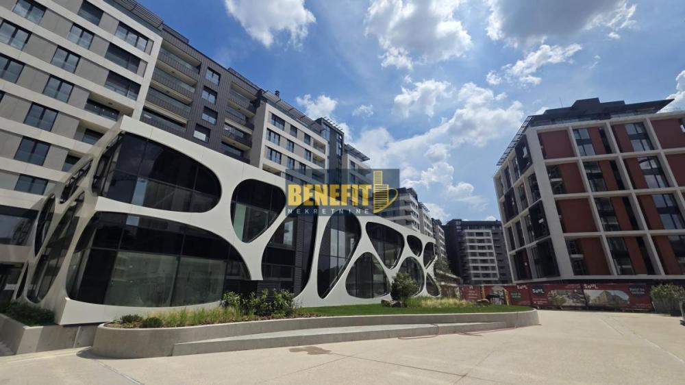 Trosoban stan za izdavanje, 148m2, 1.600€