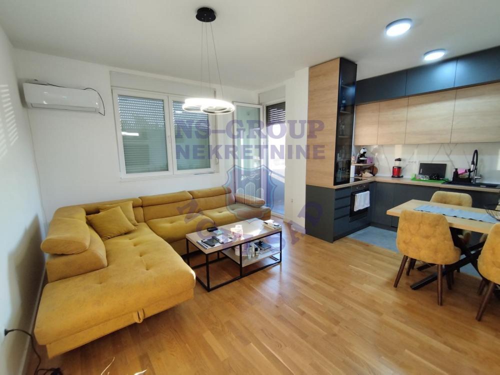 Trosoban stan na prodaju, 54m2, 152.960€