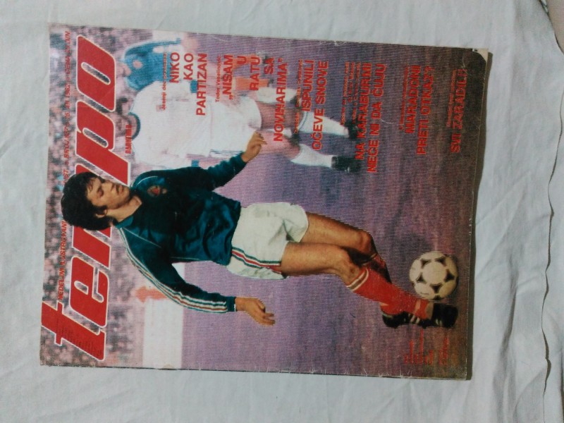 Tempo broj 877