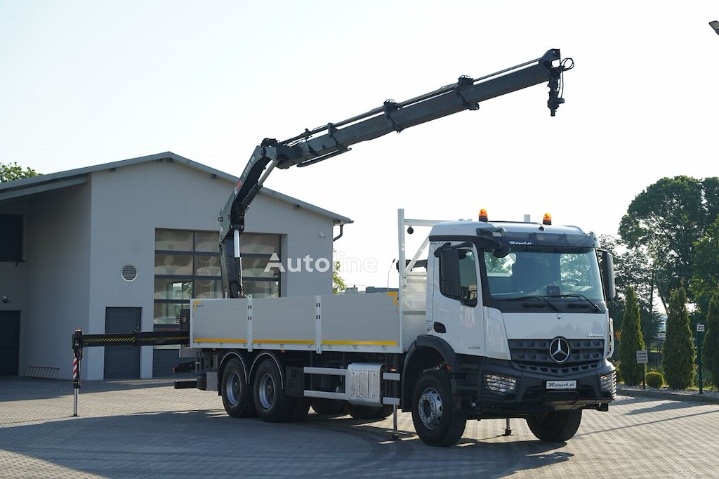 Mercedes-Benz AROCS 2636 kamion s ravnom platformom