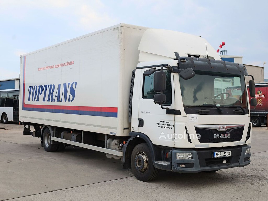 MAN TGL 12.220, EURO 6, HYDRAULICKÉ ČELO BÄR, 18 PALET kamion furgon