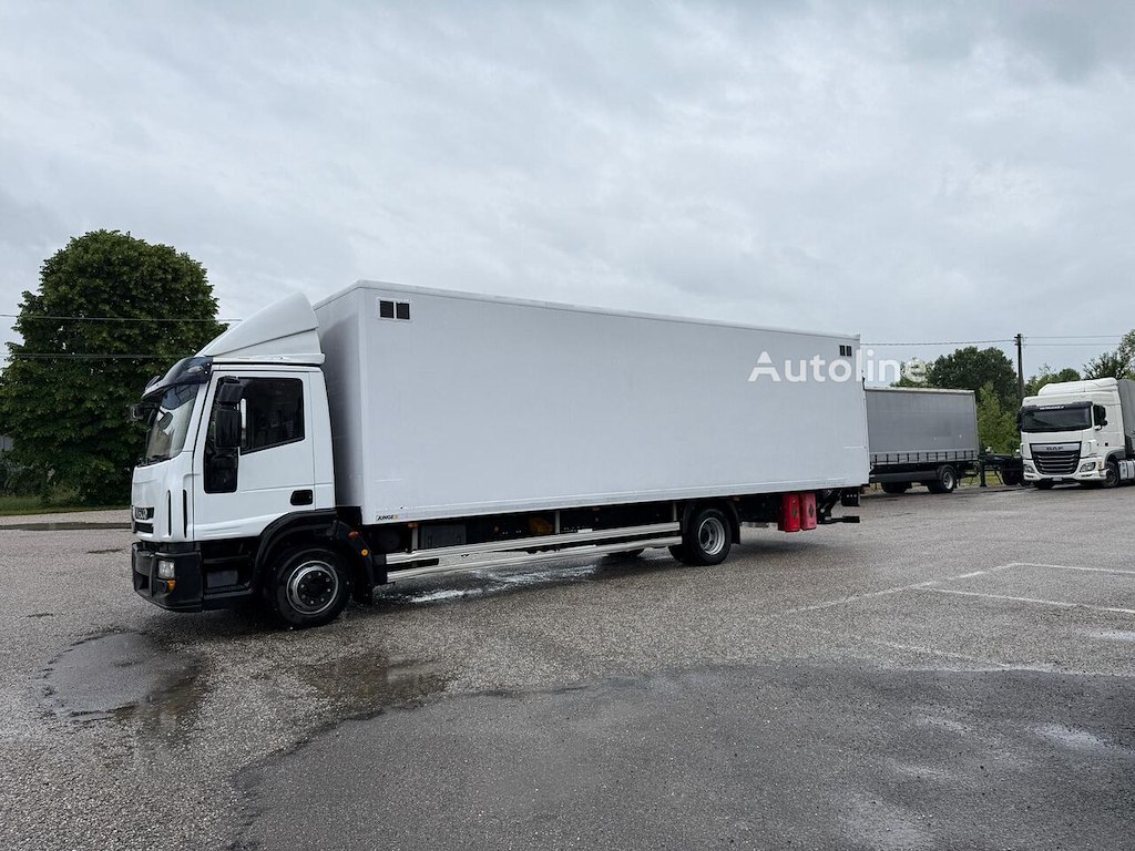 IVECO 120e25 kamion furgon