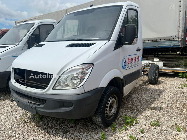 Mercedes-Benz Sprinter 310 CDI FHG kamion šasija nakon udesa