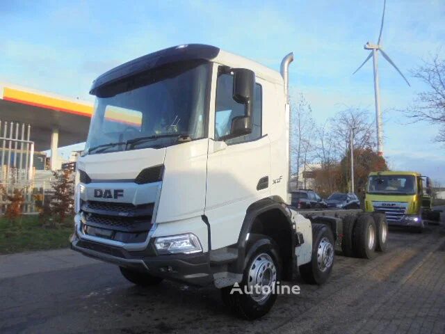 Novi DAF XDC 450 8X4 DEMO UNUSED RHD kamion šasija