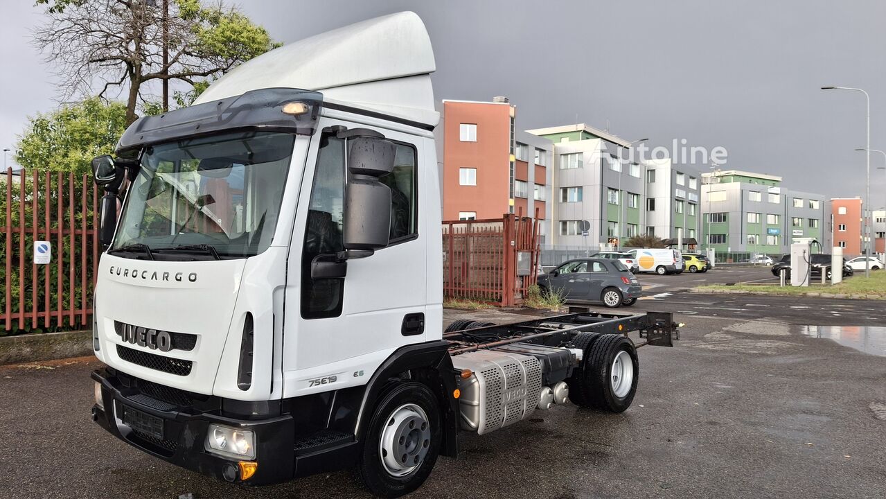 IVECO Eurocargo 75E19 kamion šasija