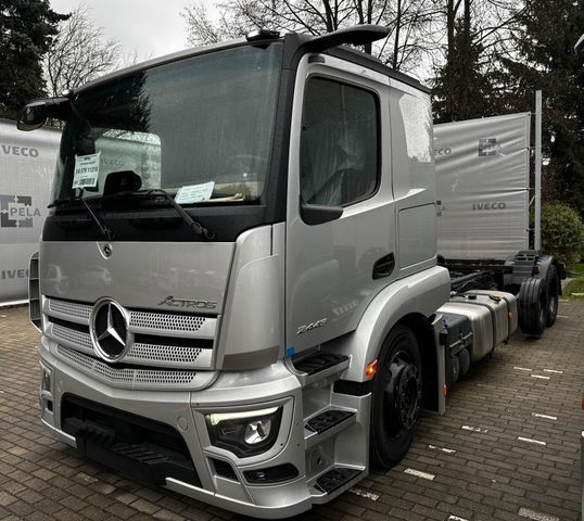 Mercedes-Benz Actros 2443 6x2 under car carrier autotransporter